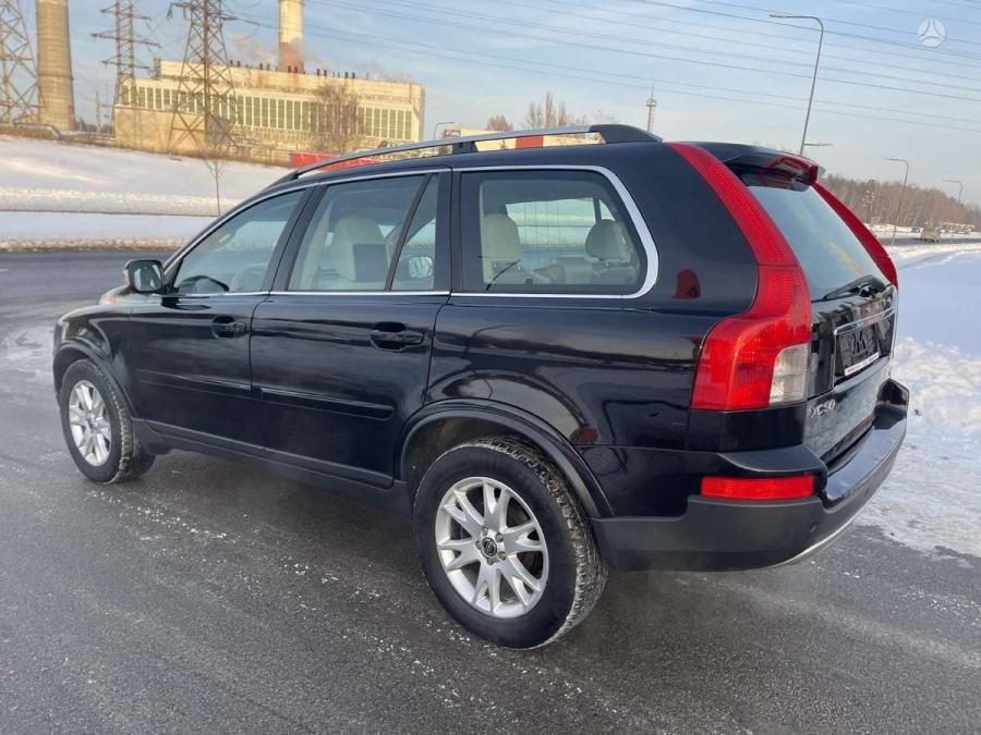 Melns Volvo XC90 2011 Kauņa, ar dzinēja tilpumu 2.40 L un nobraukumu 327 tūkst. km par 7350 €, foto 14 vietnē AUTOMOTO.COM.LV