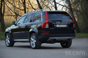 Black Volvo XC90 2011 in Riga, with an engine capacity of 2.40 L and mileage of 285 thousand km for 10990 €, photo 7 on AUTOMOTO.COM.LV