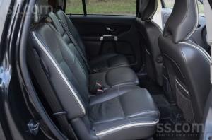 Black Volvo XC90 2011 in Riga, with an engine capacity of 2.40 L and mileage of 285 thousand km for 10990 €, photo 21 on AUTOMOTO.COM.LV