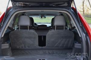 Black Volvo XC90 2011 in Riga, with an engine capacity of 2.40 L and mileage of 285 thousand km for 10990 €, photo 23 on AUTOMOTO.COM.LV