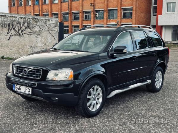 Black Volvo XC90 2011 in Tallinn, with an engine capacity of 2.40 L and mileage of 153 thousand km for 10990 €, photo 6 on AUTOMOTO.COM.LV
