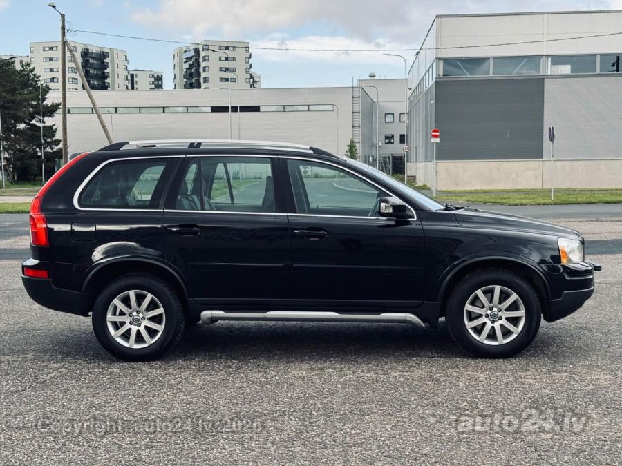 Melns Volvo XC90 2011 Tallina, ar dzinēja tilpumu 2.40 L un nobraukumu 153 tūkst. km par 10990 €, foto 3 vietnē AUTOMOTO.COM.LV
