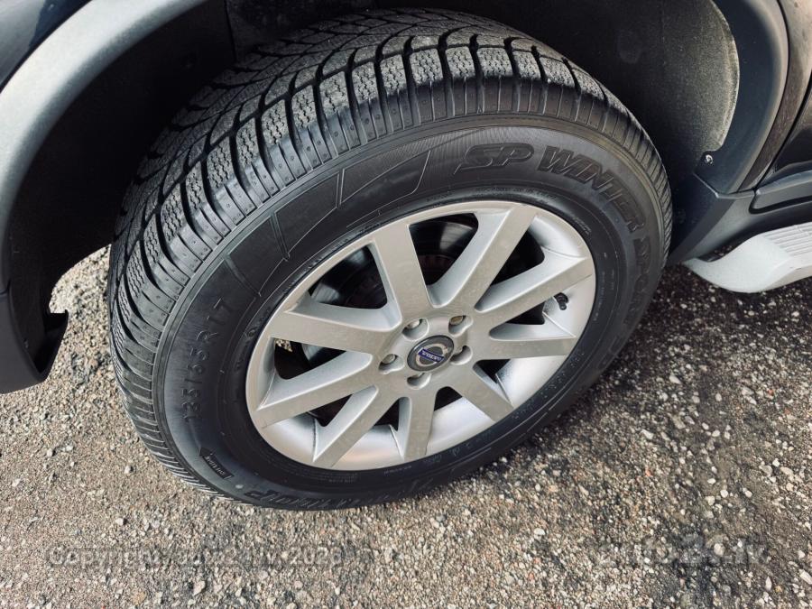 Melns Volvo XC90 2011 Tallina, ar dzinēja tilpumu 2.40 L un nobraukumu 153 tūkst. km par 10990 €, foto 21 vietnē AUTOMOTO.COM.LV