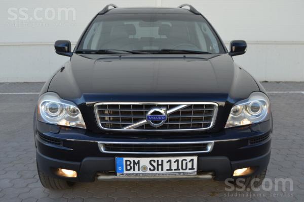 Black Volvo XC90 2011 in Riga, with an engine capacity of 2.40 L and mileage of 288 thousand km for 9390 €, photo 2 on AUTOMOTO.COM.LV