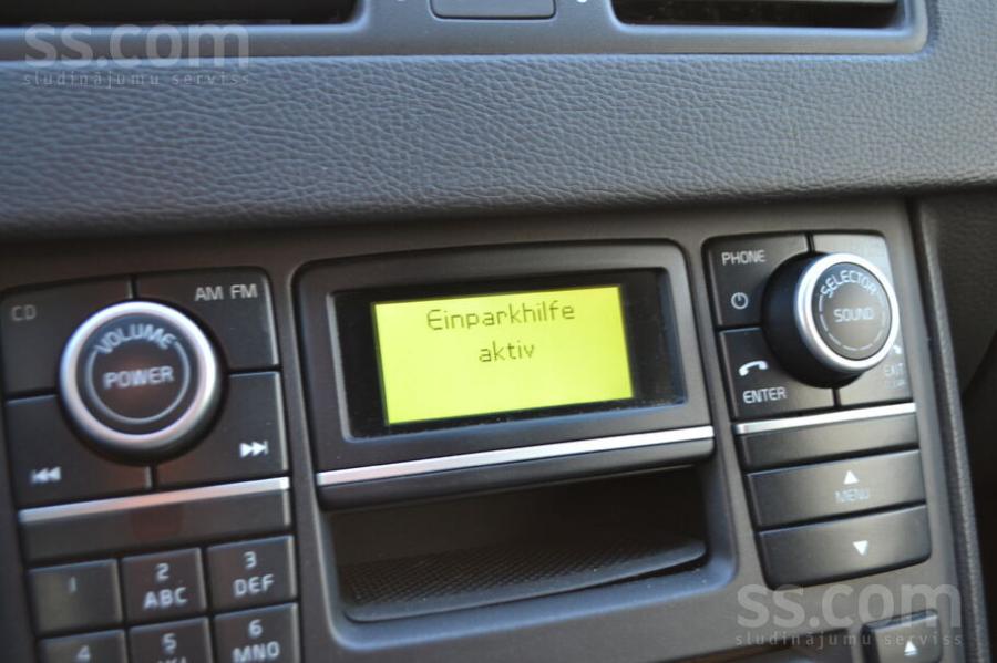 Black Volvo XC90 2011 in Riga, with an engine capacity of 2.40 L and mileage of 288 thousand km for 9390 €, photo 23 on AUTOMOTO.COM.LV