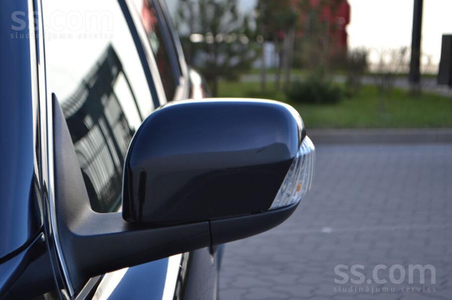 Black Volvo XC90 2011 in Riga, with an engine capacity of 2.40 L and mileage of 288 thousand km for 9390 €, photo 32 on AUTOMOTO.COM.LV