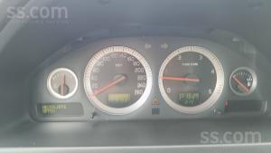Black Volvo XC90 2011 in Riga, with an engine capacity of 2.40 L and mileage of 313 thousand km for 7800 €, photo 15 on AUTOMOTO.COM.LV