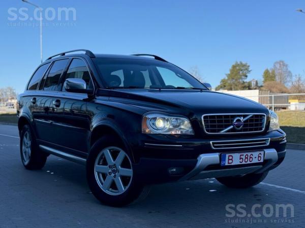Melns Volvo XC90 2011 Rēzekne, ar dzinēja tilpumu 2.40 L un nobraukumu 250 tūkst. km par 8990 €, foto 3 vietnē AUTOMOTO.COM.LV