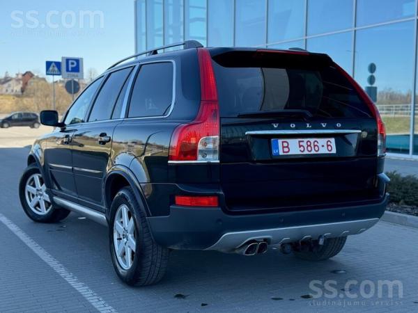 Melns Volvo XC90 2011 Rēzekne, ar dzinēja tilpumu 2.40 L un nobraukumu 250 tūkst. km par 8990 €, foto 4 vietnē AUTOMOTO.COM.LV
