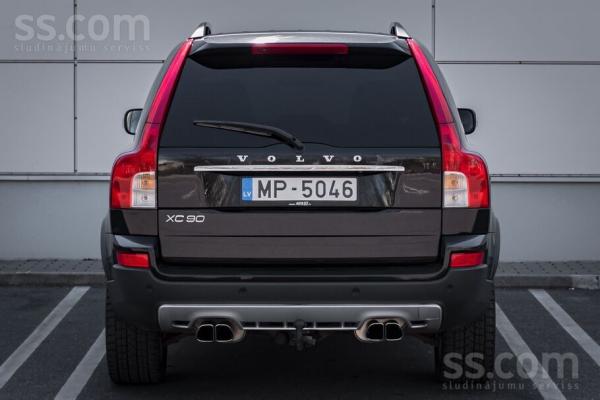 Melns Volvo XC90 2011 Rīga, ar dzinēja tilpumu 2.40 L un nobraukumu 0 tūkst. km par 8500 €, foto 5 vietnē AUTOMOTO.COM.LV