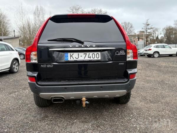 Melns Volvo XC90 2011 Rīga, ar dzinēja tilpumu 2.40 L un nobraukumu 0 tūkst. km par 8500 €, foto 6 vietnē AUTOMOTO.COM.LV
