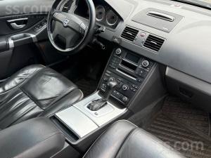 Black Volvo XC90 2011 in Riga, with an engine capacity of 2.40 L and mileage of 0 thousand km for 8500 €, photo 8 on AUTOMOTO.COM.LV