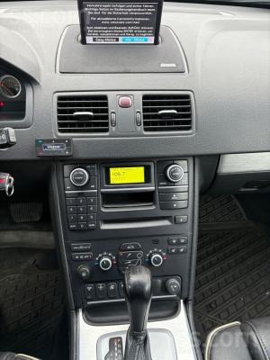Black Volvo XC90 2011 in Riga, with an engine capacity of 2.40 L and mileage of 0 thousand km for 8500 €, photo 10 on AUTOMOTO.COM.LV