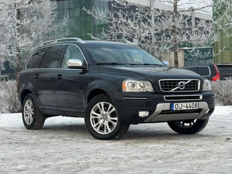 Melns Volvo XC90 2011 Jelgava, ar dzinēja tilpumu 2.40 L un nobraukumu 253 tūkst. km par 11600 €, foto 4 vietnē AUTOMOTO.COM.LV