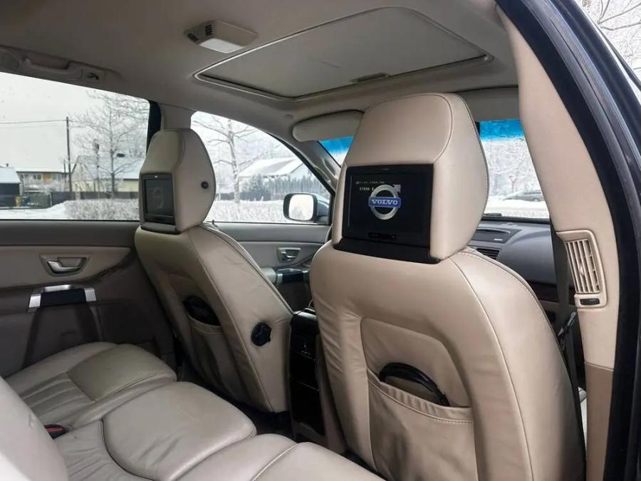 Melns Volvo XC90 2011 Jelgava, ar dzinēja tilpumu 2.40 L un nobraukumu 253 tūkst. km par 11600 €, foto 14 vietnē AUTOMOTO.COM.LV