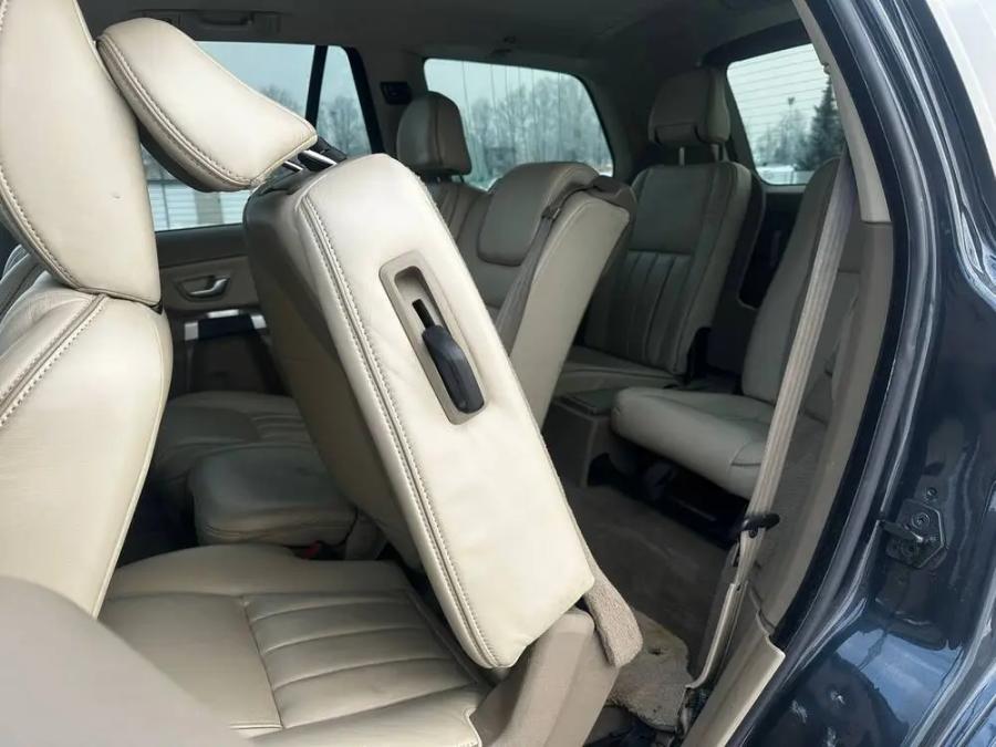 Melns Volvo XC90 2011 Jelgava, ar dzinēja tilpumu 2.40 L un nobraukumu 253 tūkst. km par 11600 €, foto 19 vietnē AUTOMOTO.COM.LV