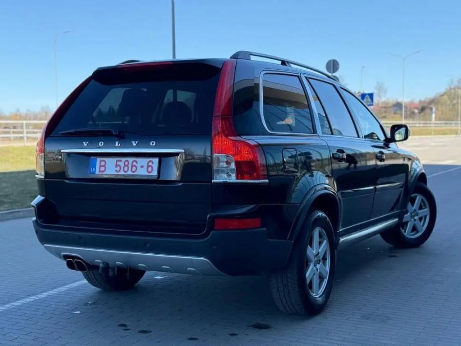 Melns Volvo XC90 2011 Rēzekne, ar dzinēja tilpumu 2.40 L un nobraukumu 250 tūkst. km par 8990 €, foto 6 vietnē AUTOMOTO.COM.LV