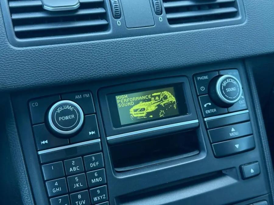 Melns Volvo XC90 2011 Rēzekne, ar dzinēja tilpumu 2.40 L un nobraukumu 250 tūkst. km par 8990 €, foto 21 vietnē AUTOMOTO.COM.LV