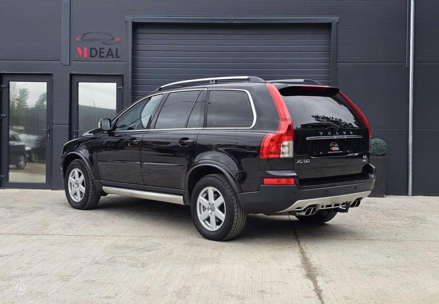 Melns Volvo XC90 2011 Utena, ar dzinēja tilpumu 2.40 L un nobraukumu 275 tūkst. km par 9750 €, foto 6 vietnē AUTOMOTO.COM.LV