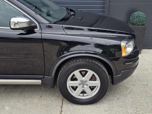 Melns Volvo XC90 2011 Utena, ar dzinēja tilpumu 2.40 L un nobraukumu 275 tūkst. km par 9750 €, foto 12 vietnē AUTOMOTO.COM.LV