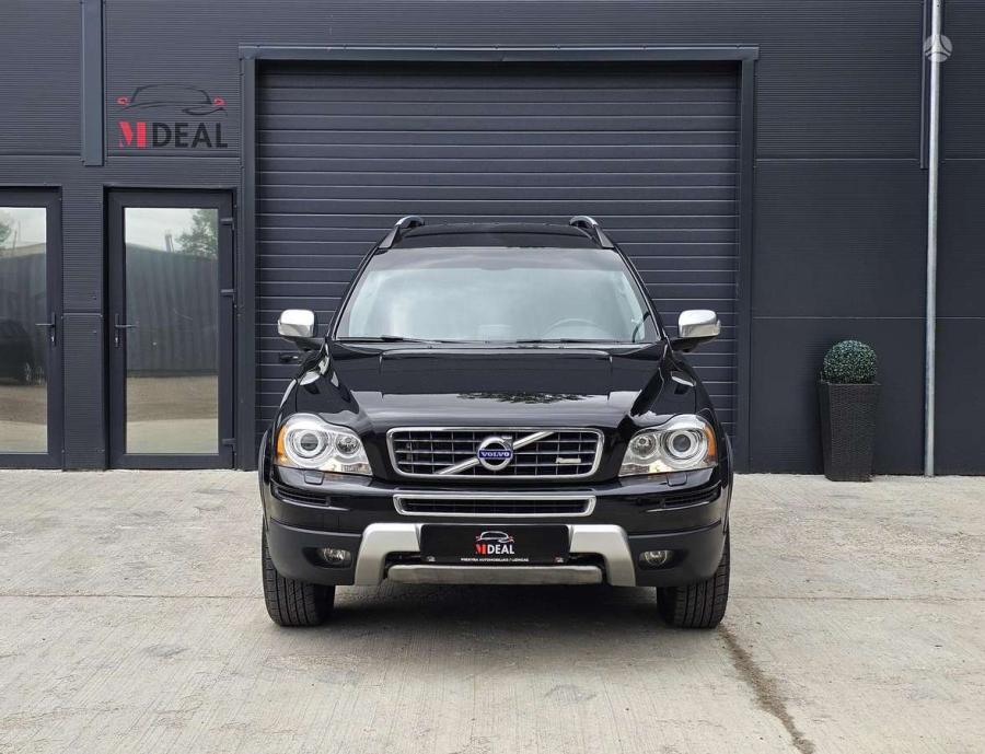 Melns Volvo XC90 2011 Utena, ar dzinēja tilpumu 2.40 L un nobraukumu 275 tūkst. km par 9750 €, foto 15 vietnē AUTOMOTO.COM.LV