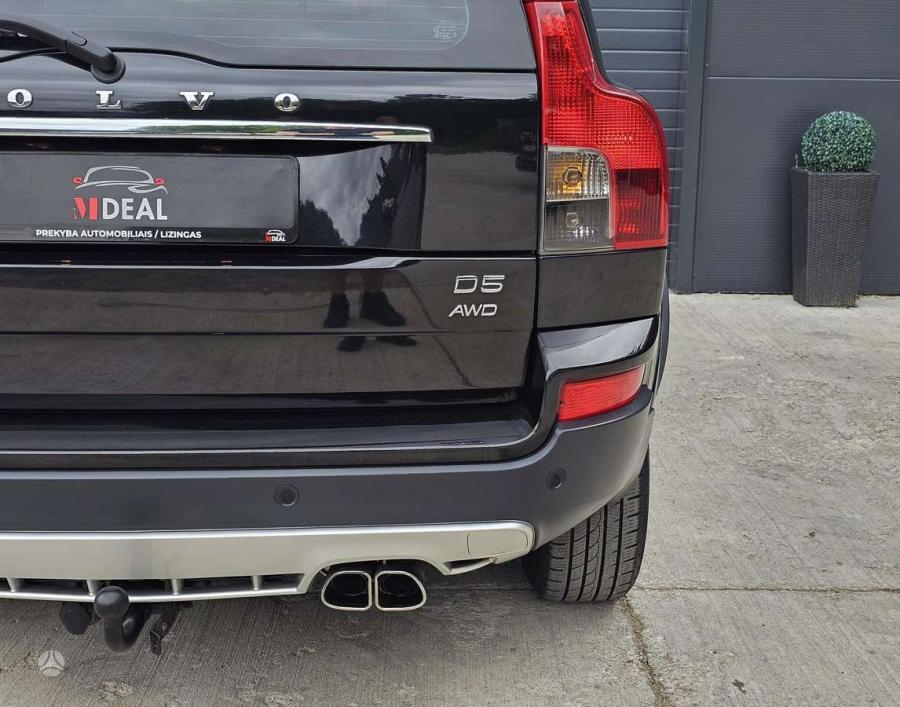 Melns Volvo XC90 2011 Utena, ar dzinēja tilpumu 2.40 L un nobraukumu 275 tūkst. km par 9750 €, foto 18 vietnē AUTOMOTO.COM.LV