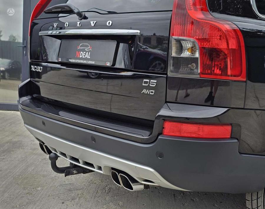 Melns Volvo XC90 2011 Utena, ar dzinēja tilpumu 2.40 L un nobraukumu 275 tūkst. km par 9750 €, foto 19 vietnē AUTOMOTO.COM.LV