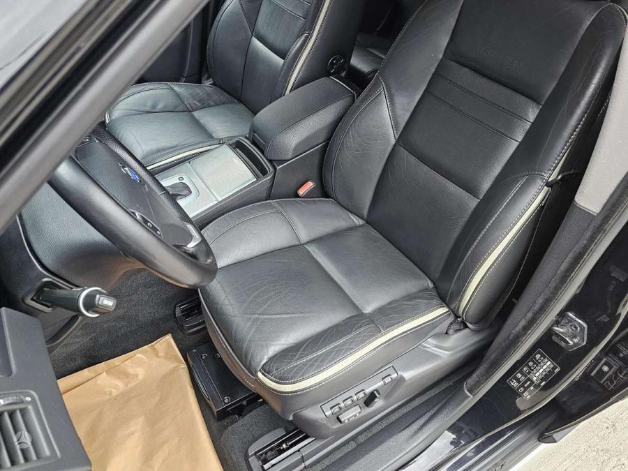 Melns Volvo XC90 2011 Utena, ar dzinēja tilpumu 2.40 L un nobraukumu 275 tūkst. km par 9750 €, foto 25 vietnē AUTOMOTO.COM.LV