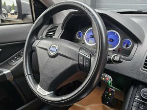 Melns Volvo XC90 2011 Utena, ar dzinēja tilpumu 2.40 L un nobraukumu 275 tūkst. km par 9750 €, foto 32 vietnē AUTOMOTO.COM.LV