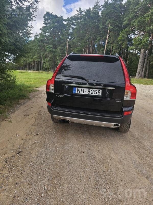 Melns Volvo XC90 2011 Rīga, ar dzinēja tilpumu 2.40 L un nobraukumu 262 tūkst. km par 9600 €, foto 2 vietnē AUTOMOTO.COM.LV