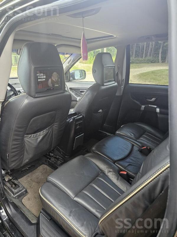 Melns Volvo XC90 2011 Rīga, ar dzinēja tilpumu 2.40 L un nobraukumu 262 tūkst. km par 9600 €, foto 4 vietnē AUTOMOTO.COM.LV
