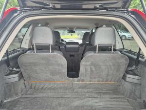 Black Volvo XC90 2011 in Utena, with an engine capacity of 2.40 L and mileage of 286 thousand km for 9550 €, photo 21 on AUTOMOTO.COM.LV