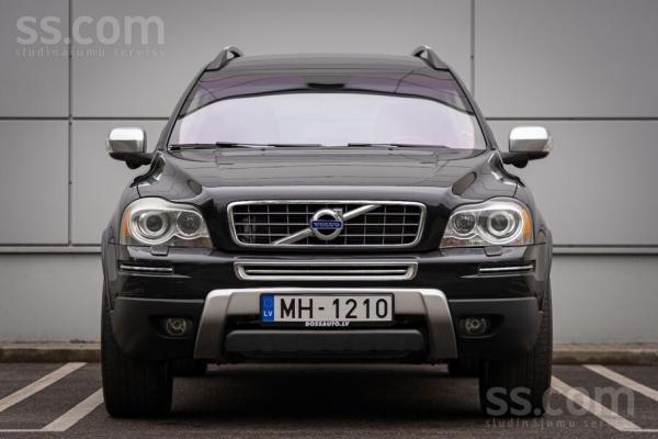 Black Volvo XC90 2011 in Riga, with an engine capacity of 2.40 L and mileage of 356 thousand km for 8150 €, photo 2 on AUTOMOTO.COM.LV