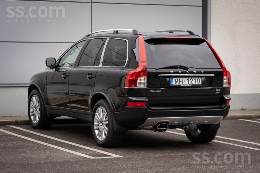 Melns Volvo XC90 2011 Rīga, ar dzinēja tilpumu 2.40 L un nobraukumu 356 tūkst. km par 8150 €, foto 7 vietnē AUTOMOTO.COM.LV