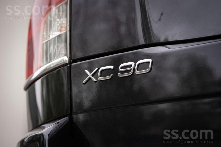 Melns Volvo XC90 2011 Rīga, ar dzinēja tilpumu 2.40 L un nobraukumu 356 tūkst. km par 8150 €, foto 8 vietnē AUTOMOTO.COM.LV