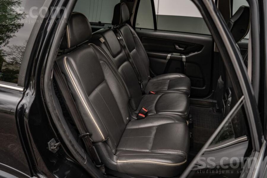 Melns Volvo XC90 2011 Rīga, ar dzinēja tilpumu 2.40 L un nobraukumu 356 tūkst. km par 8150 €, foto 14 vietnē AUTOMOTO.COM.LV