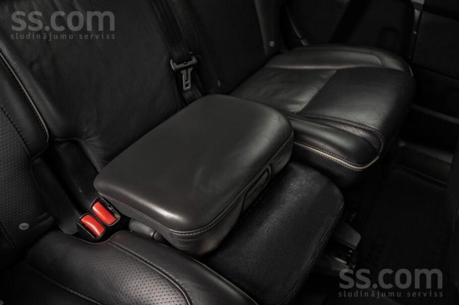 Melns Volvo XC90 2011 Rīga, ar dzinēja tilpumu 2.40 L un nobraukumu 356 tūkst. km par 8150 €, foto 16 vietnē AUTOMOTO.COM.LV