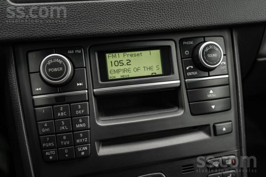 Melns Volvo XC90 2011 Rīga, ar dzinēja tilpumu 2.40 L un nobraukumu 356 tūkst. km par 8150 €, foto 28 vietnē AUTOMOTO.COM.LV