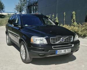 Black Volvo XC90 2011 in Vilnius, with an engine capacity of 2.40 L and mileage of 316 thousand km for 11400 €, photo 7 on AUTOMOTO.COM.LV
