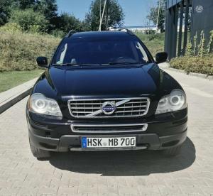Black Volvo XC90 2011 in Vilnius, with an engine capacity of 2.40 L and mileage of 316 thousand km for 11400 €, photo 8 on AUTOMOTO.COM.LV