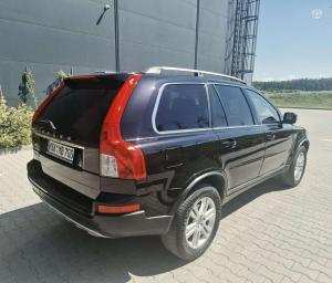 Black Volvo XC90 2011 in Vilnius, with an engine capacity of 2.40 L and mileage of 316 thousand km for 11400 €, photo 14 on AUTOMOTO.COM.LV