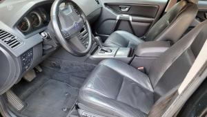 Melns Volvo XC90 2011 Kretinga, ar dzinēja tilpumu 2.40 L un nobraukumu 290 tūkst. km par 8200 €, foto 10 vietnē AUTOMOTO.COM.LV