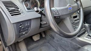 Melns Volvo XC90 2011 Kretinga, ar dzinēja tilpumu 2.40 L un nobraukumu 290 tūkst. km par 8200 €, foto 12 vietnē AUTOMOTO.COM.LV