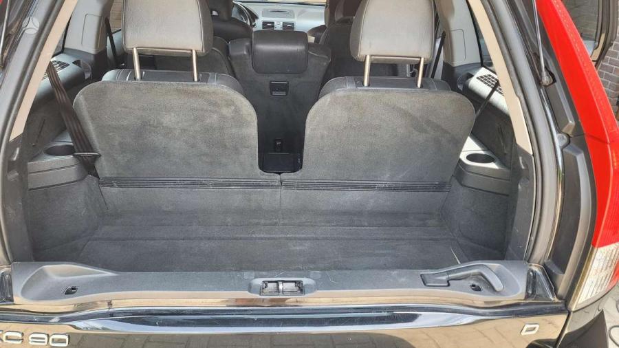 Melns Volvo XC90 2011 Kretinga, ar dzinēja tilpumu 2.40 L un nobraukumu 290 tūkst. km par 8200 €, foto 20 vietnē AUTOMOTO.COM.LV