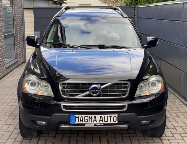 Melns Volvo XC90 2011 Marijampole, ar dzinēja tilpumu 2.40 L un nobraukumu 286 tūkst. km par 10499 €, foto 3 vietnē AUTOMOTO.COM.LV