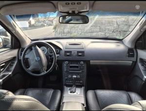 Black Volvo XC90 2011 in Marijampole, with an engine capacity of 2.40 L and mileage of 235 thousand km for 9499 €, photo 10 on AUTOMOTO.COM.LV