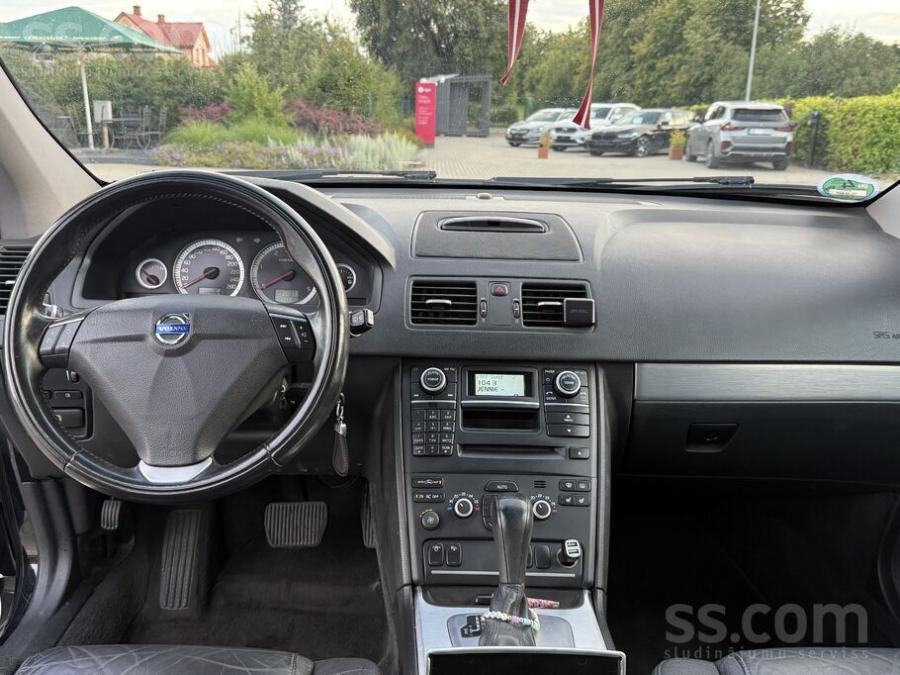 Melns Volvo XC90 2011 Rīga, ar dzinēja tilpumu 2.40 L un nobraukumu 290 tūkst. km par 11600 €, foto 9 vietnē AUTOMOTO.COM.LV
