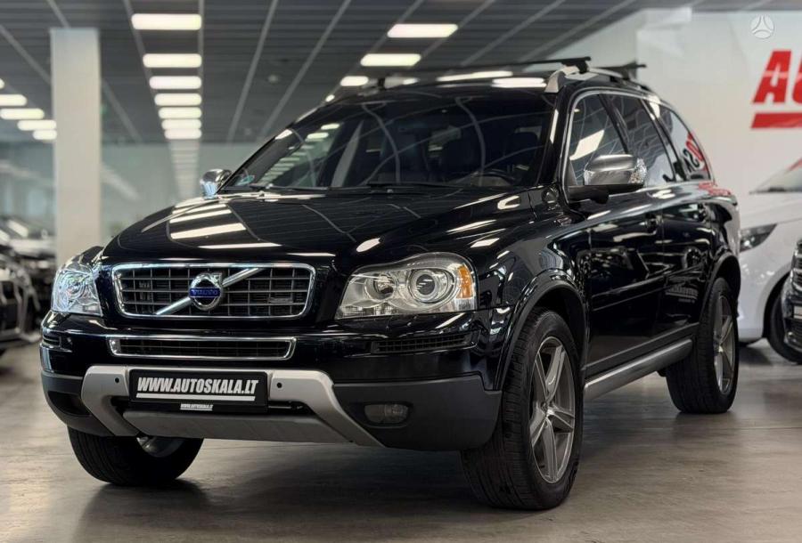 Melns Volvo XC90 2011 Klaipėda, ar dzinēja tilpumu 2.40 L un nobraukumu 273 tūkst. km par 11900 €, foto 1 vietnē AUTOMOTO.COM.LV