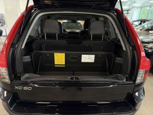 Melns Volvo XC90 2011 Klaipėda, ar dzinēja tilpumu 2.40 L un nobraukumu 273 tūkst. km par 11900 €, foto 9 vietnē AUTOMOTO.COM.LV