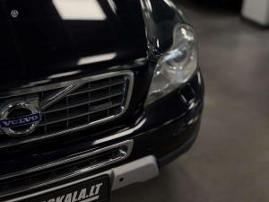 Melns Volvo XC90 2011 Klaipėda, ar dzinēja tilpumu 2.40 L un nobraukumu 273 tūkst. km par 11900 €, foto 16 vietnē AUTOMOTO.COM.LV